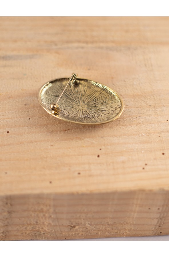 Broche dorado celta o romano para ferias históricas